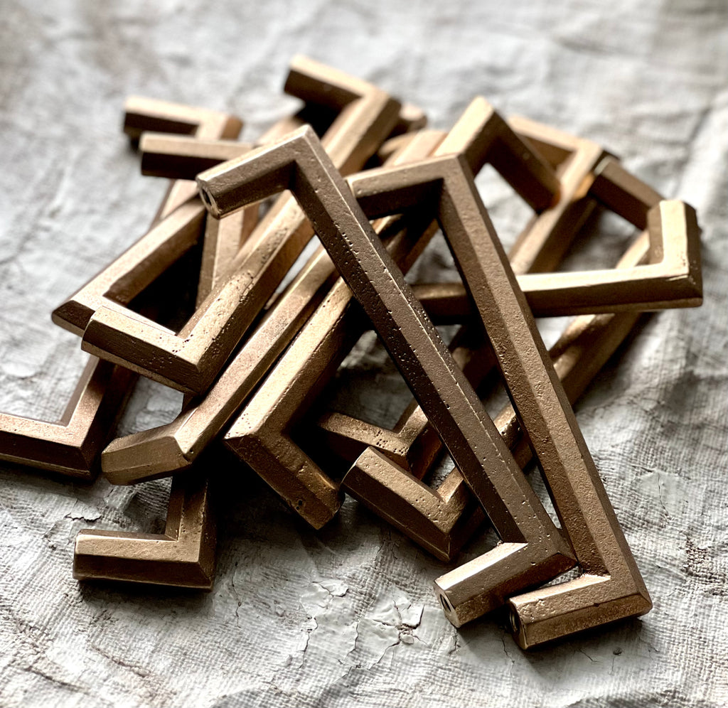 PYRA series, 6" mitred handle – Shayne Fox Hardware