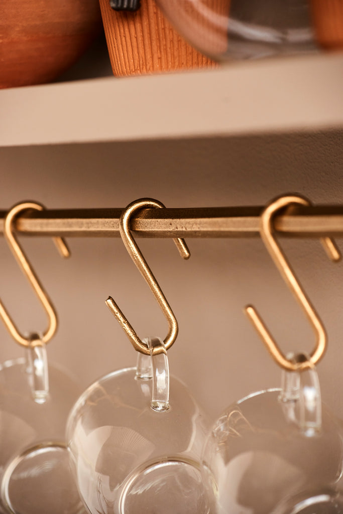Cast bronze 'S' hook, two sizes. – Shayne Fox Hardware